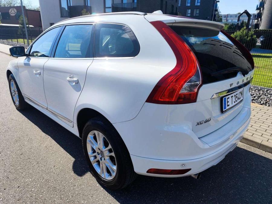 Balts Volvo XC60 2014 Kauņa, ar dzinēja tilpumu 1.98 L un nobraukumu 250 tūkst. km par 10250 €, foto 5 vietnē AUTOMOTO.COM.LV