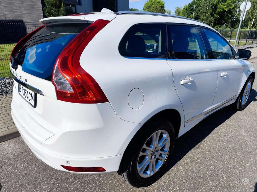 Balts Volvo XC60 2014 Kauņa, ar dzinēja tilpumu 1.98 L un nobraukumu 250 tūkst. km par 10250 €, foto 7 vietnē AUTOMOTO.COM.LV