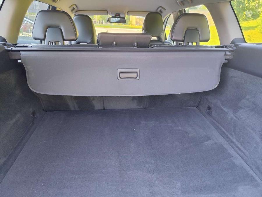 Balts Volvo XC60 2014 Kauņa, ar dzinēja tilpumu 1.98 L un nobraukumu 250 tūkst. km par 10250 €, foto 12 vietnē AUTOMOTO.COM.LV