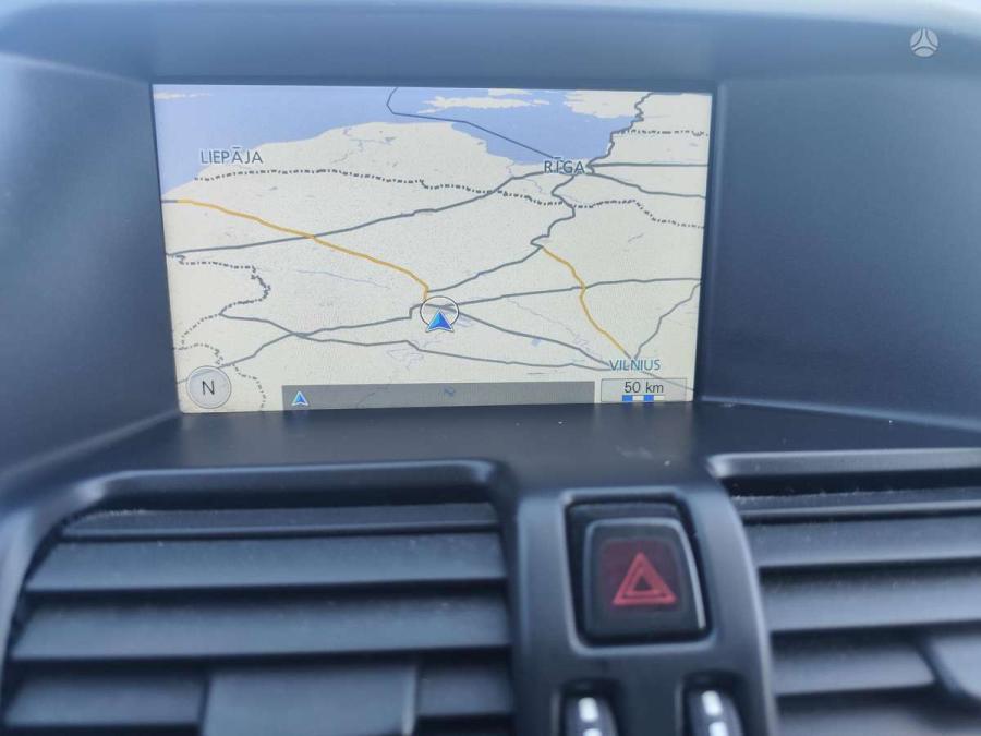 Balts Volvo XC60 2014 Kauņa, ar dzinēja tilpumu 1.98 L un nobraukumu 250 tūkst. km par 10250 €, foto 16 vietnē AUTOMOTO.COM.LV
