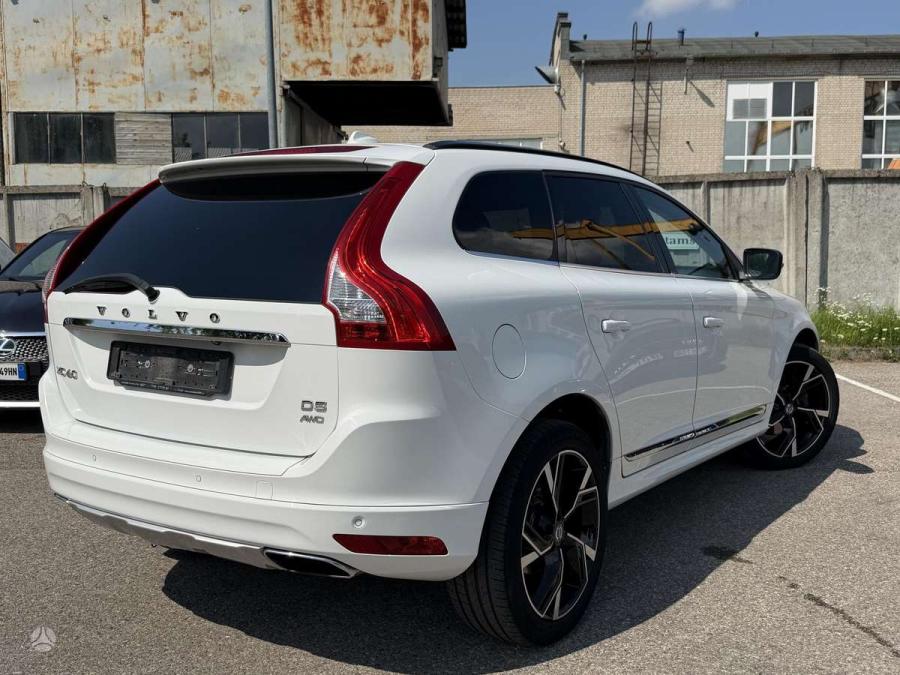 Balts Volvo XC60 2014 Viļņa, ar dzinēja tilpumu 2.40 L un nobraukumu 201 tūkst. km par 12900 €, foto 10 vietnē AUTOMOTO.COM.LV