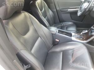 Balts Volvo XC60 2014 Rīga, ar dzinēja tilpumu 2.40 L un nobraukumu 0 tūkst. km par 9800 €, foto 6 vietnē AUTOMOTO.COM.LV