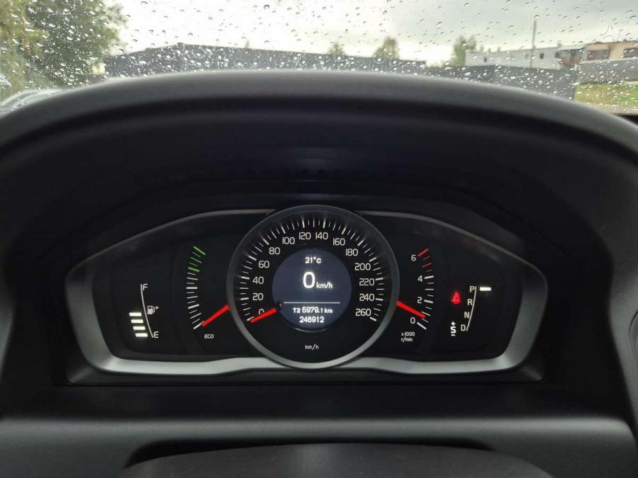 Белый Вольво ХС60 2014 в Утена, объемом двигателя 2.40 л и пробегом 247 тыс. км за 11990 €, фото 15 на AUTOMOTO.COM.LV