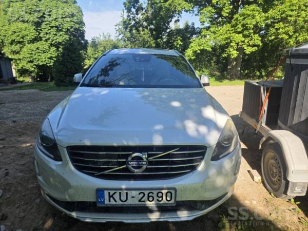 White Volvo XC60 2014 in Cesis, with an engine capacity of 2.40 L and mileage of 320 thousand km for 9750 €, photo 1 on AUTOMOTO.COM.LV
