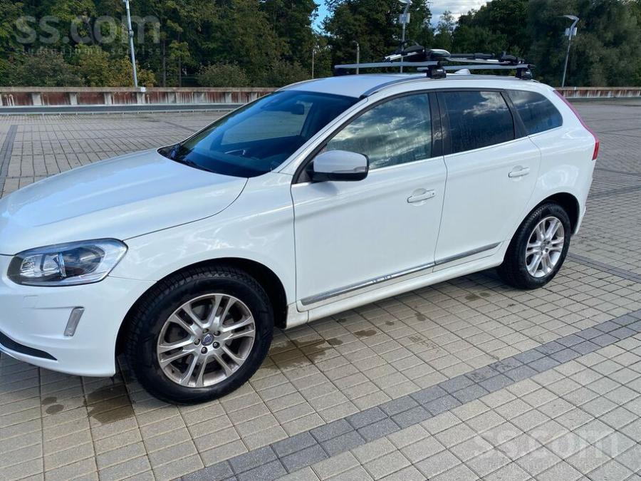 Balts Volvo XC60 2014 Rīga, ar dzinēja tilpumu 2.40 L un nobraukumu 180 tūkst. km par 9500 €, foto 1 vietnē AUTOMOTO.COM.LV