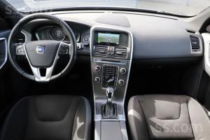 White Volvo XC60 2014 in Tukums, with an engine capacity of 2.00 L and mileage of 263 thousand km for 7900 €, photo 8 on AUTOMOTO.COM.LV
