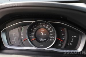 White Volvo XC60 2014 in Tukums, with an engine capacity of 2.00 L and mileage of 263 thousand km for 7900 €, photo 17 on AUTOMOTO.COM.LV