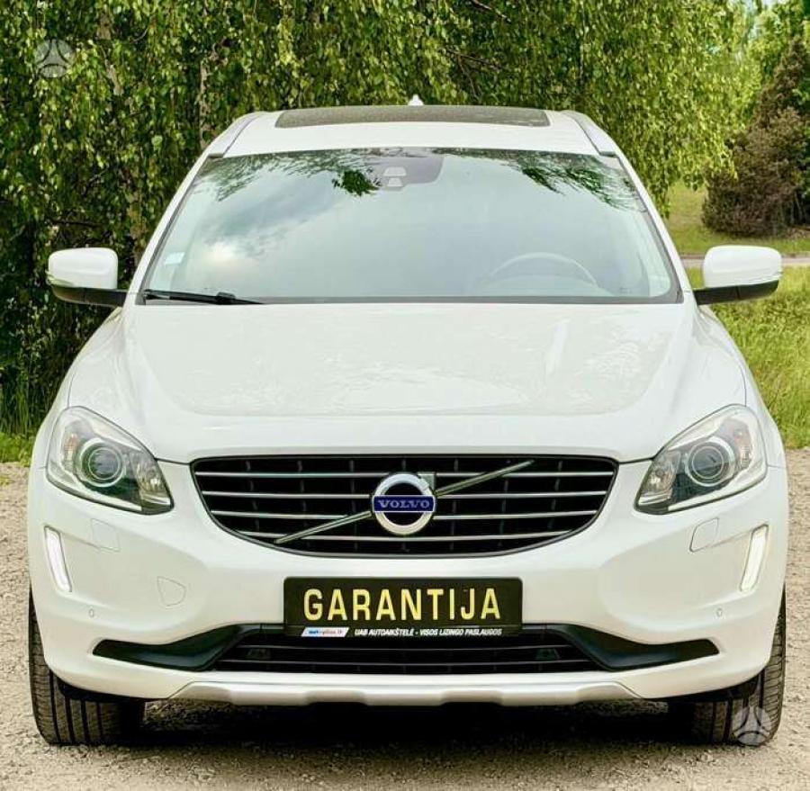 White Volvo XC60 2014 in Siauliai, with an engine capacity of 1.97 L and mileage of 250 thousand km for 11550 €, photo 6 on AUTOMOTO.COM.LV