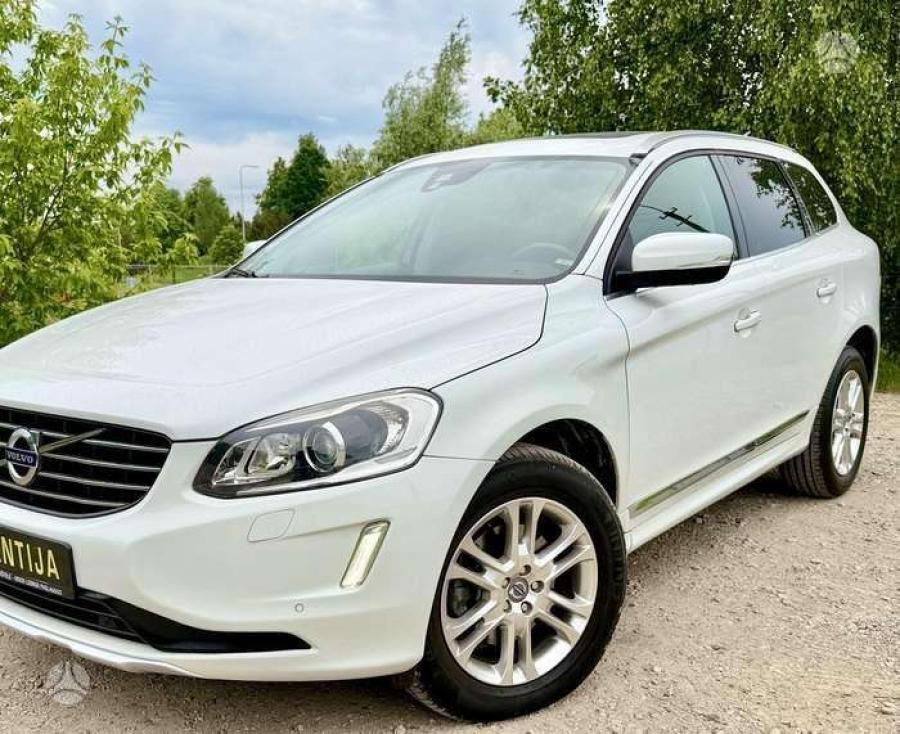 White Volvo XC60 2014 in Siauliai, with an engine capacity of 1.97 L and mileage of 250 thousand km for 11550 €, photo 17 on AUTOMOTO.COM.LV