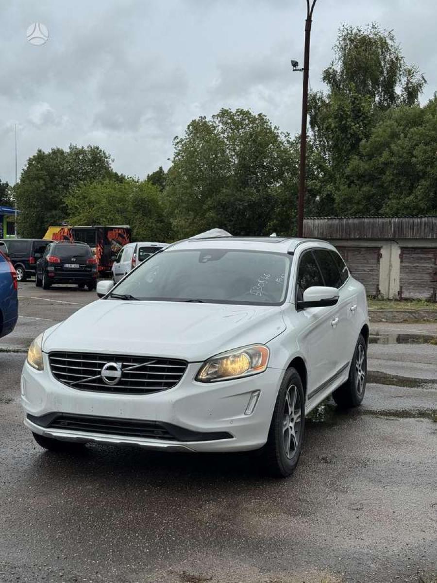 White Volvo XC60 2014 in Klaipeda, with an engine capacity of 2.95 L and mileage of 280 thousand km for 6799 €, photo 1 on AUTOMOTO.COM.LV