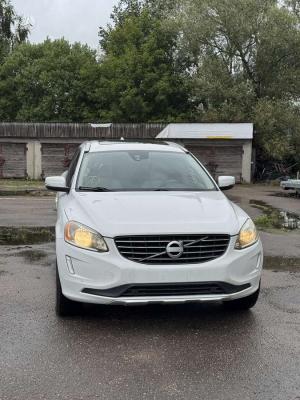 White Volvo XC60 2014 in Klaipeda, with an engine capacity of 2.95 L and mileage of 280 thousand km for 6799 €, photo 3 on AUTOMOTO.COM.LV
