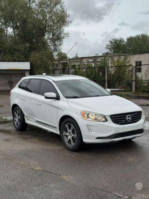 White Volvo XC60 2014 in Klaipeda, with an engine capacity of 2.95 L and mileage of 280 thousand km for 6799 €, photo 4 on AUTOMOTO.COM.LV