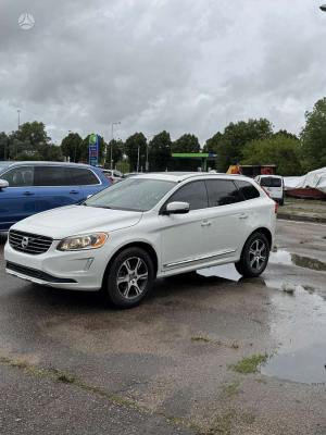 White Volvo XC60 2014 in Klaipeda, with an engine capacity of 2.95 L and mileage of 280 thousand km for 6799 €, photo 5 on AUTOMOTO.COM.LV