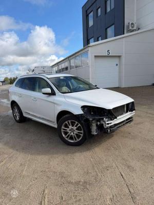 White Volvo XC60 2014 in Siauliai, with an engine capacity of 3.19 L and mileage of 199 thousand km for 7000 €, photo  on AUTOMOTO.COM.LV