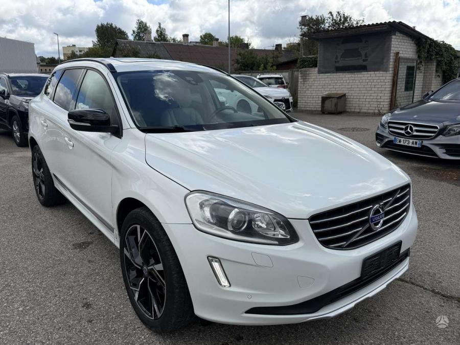 Balts Volvo XC60 2014 Viļņa, ar dzinēja tilpumu 2.40 L un nobraukumu 202 tūkst. km par 12700 €, foto 8 vietnē AUTOMOTO.COM.LV