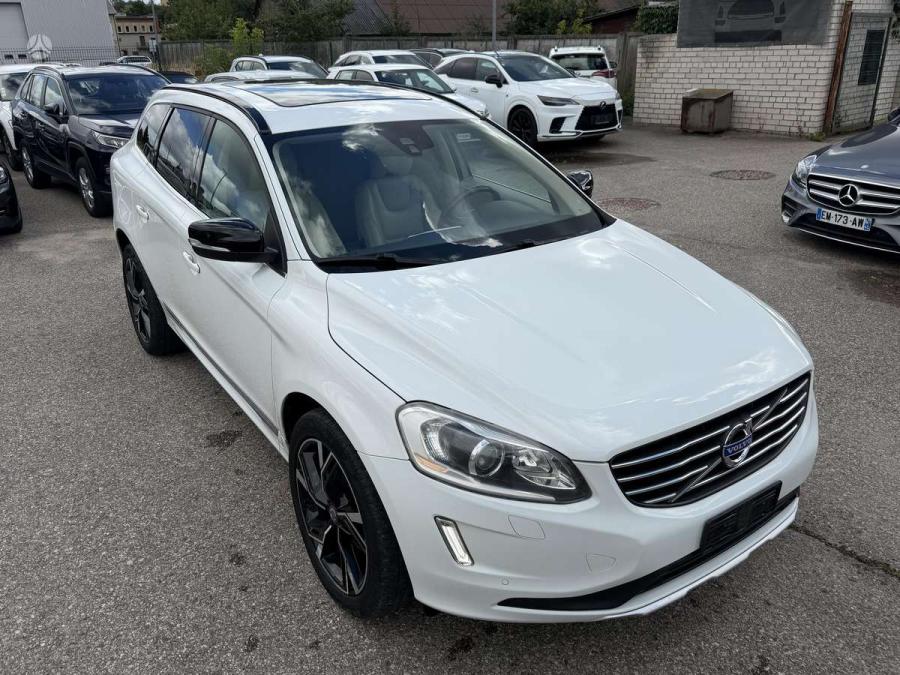 Balts Volvo XC60 2014 Viļņa, ar dzinēja tilpumu 2.40 L un nobraukumu 202 tūkst. km par 12700 €, foto 9 vietnē AUTOMOTO.COM.LV