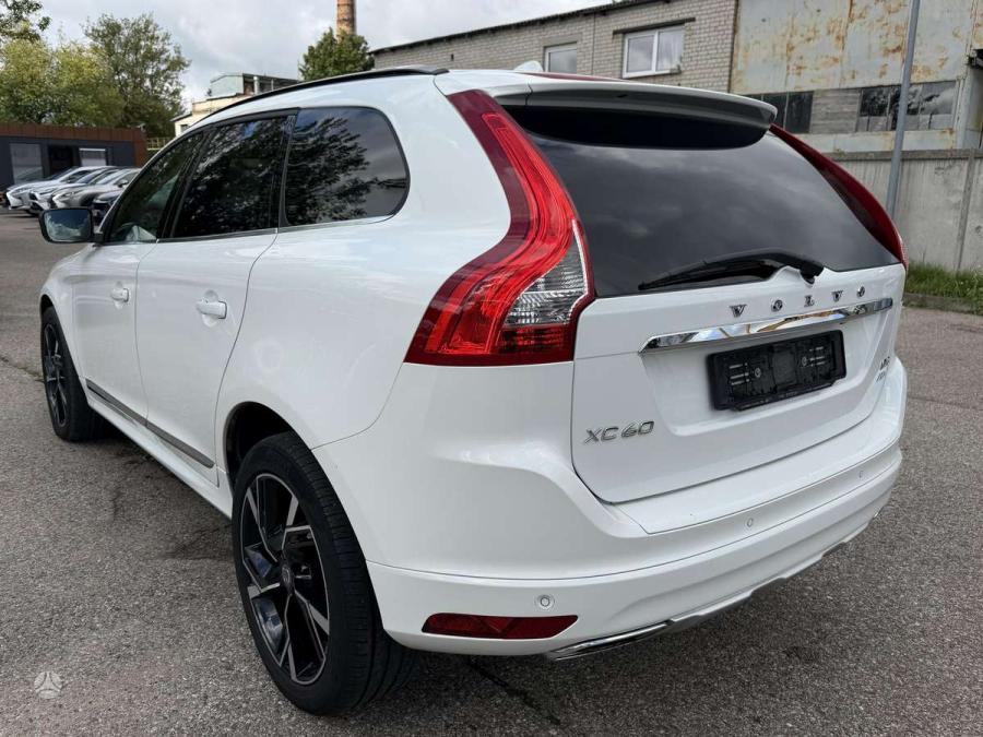 Balts Volvo XC60 2014 Viļņa, ar dzinēja tilpumu 2.40 L un nobraukumu 202 tūkst. km par 12700 €, foto 15 vietnē AUTOMOTO.COM.LV