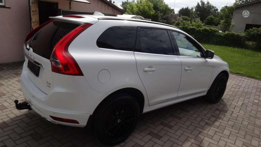 Balts Volvo XC60 2014 Joniškis, ar dzinēja tilpumu 2.40 L un nobraukumu 319 tūkst. km par 11999 €, foto 9 vietnē AUTOMOTO.COM.LV