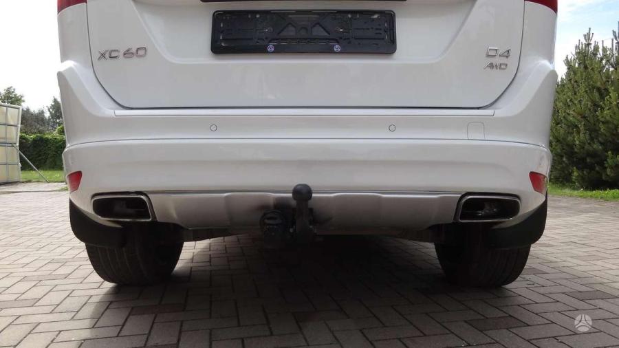 Balts Volvo XC60 2014 Joniškis, ar dzinēja tilpumu 2.40 L un nobraukumu 319 tūkst. km par 11999 €, foto 12 vietnē AUTOMOTO.COM.LV
