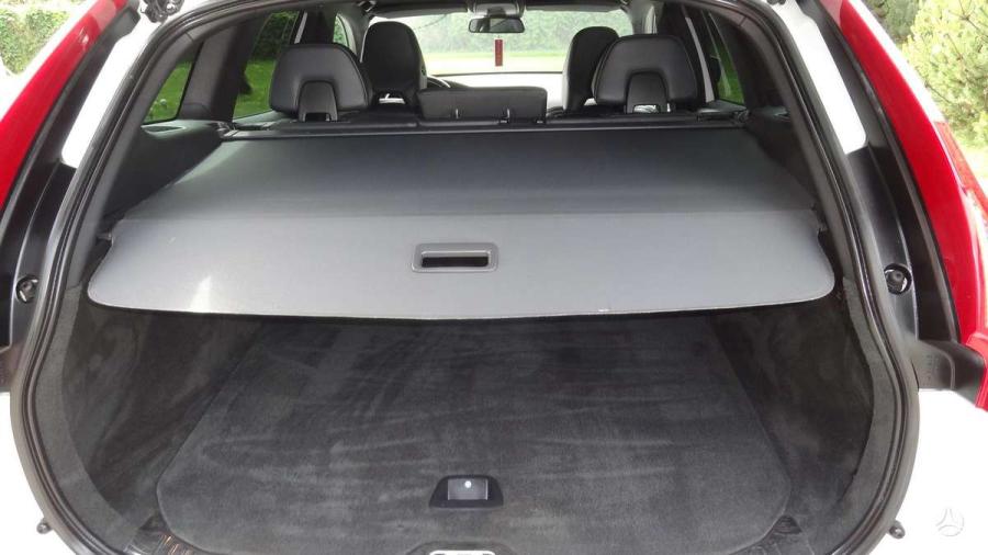 Balts Volvo XC60 2014 Joniškis, ar dzinēja tilpumu 2.40 L un nobraukumu 319 tūkst. km par 11999 €, foto 14 vietnē AUTOMOTO.COM.LV