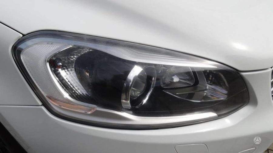 Balts Volvo XC60 2014 Joniškis, ar dzinēja tilpumu 2.40 L un nobraukumu 319 tūkst. km par 11999 €, foto 17 vietnē AUTOMOTO.COM.LV