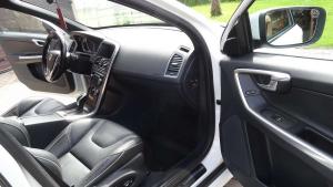 Balts Volvo XC60 2014 Joniškis, ar dzinēja tilpumu 2.40 L un nobraukumu 319 tūkst. km par 11999 €, foto 19 vietnē AUTOMOTO.COM.LV