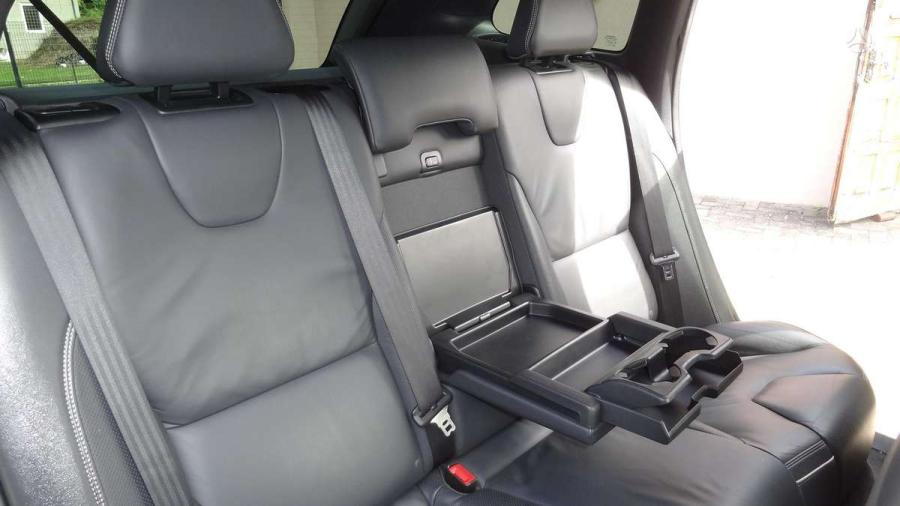 Balts Volvo XC60 2014 Joniškis, ar dzinēja tilpumu 2.40 L un nobraukumu 319 tūkst. km par 11999 €, foto 29 vietnē AUTOMOTO.COM.LV