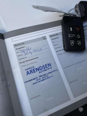 White Volvo XC60 2014 in Alytus, with an engine capacity of 2.40 L and mileage of 272 thousand km for 13400 €, photo 42 on AUTOMOTO.COM.LV