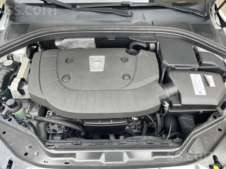 Balts Volvo XC60 2014 Rīga, ar dzinēja tilpumu 2.40 L un nobraukumu 0 tūkst. km par 13500 €, foto 10 vietnē AUTOMOTO.COM.LV