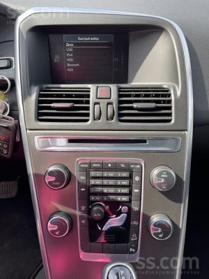 Balts Volvo XC60 2014 Rīga, ar dzinēja tilpumu 2.40 L un nobraukumu 0 tūkst. km par 13500 €, foto 13 vietnē AUTOMOTO.COM.LV