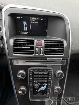 Balts Volvo XC60 2014 Rīga, ar dzinēja tilpumu 2.40 L un nobraukumu 0 tūkst. km par 13300 €, foto 11 vietnē AUTOMOTO.COM.LV