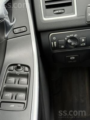 Balts Volvo XC60 2014 Rīga, ar dzinēja tilpumu 2.40 L un nobraukumu 0 tūkst. km par 13300 €, foto 13 vietnē AUTOMOTO.COM.LV
