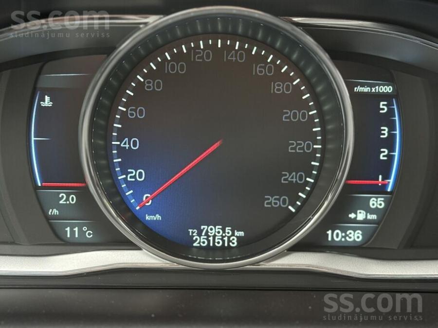 Balts Volvo XC60 2014 Rīga, ar dzinēja tilpumu 2.40 L un nobraukumu 0 tūkst. km par 13300 €, foto 18 vietnē AUTOMOTO.COM.LV