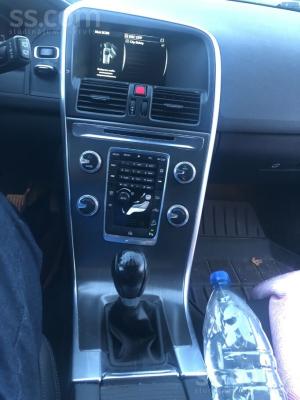 Balts Volvo XC60 2014 Rēzekne, ar dzinēja tilpumu 2.40 L un nobraukumu 250 tūkst. km par 11400 €, foto 5 vietnē AUTOMOTO.COM.LV