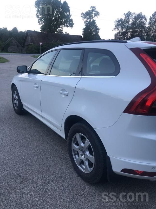 Balts Volvo XC60 2014 Rēzekne, ar dzinēja tilpumu 2.40 L un nobraukumu 250 tūkst. km par 11400 €, foto 7 vietnē AUTOMOTO.COM.LV