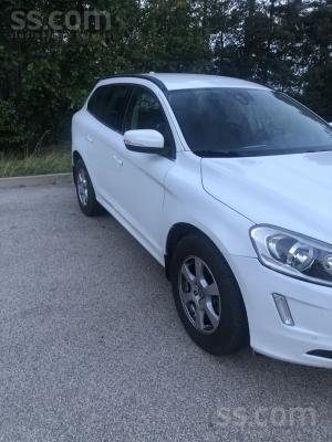 Balts Volvo XC60 2014 Rēzekne, ar dzinēja tilpumu 2.40 L un nobraukumu 250 tūkst. km par 11400 €, foto 9 vietnē AUTOMOTO.COM.LV
