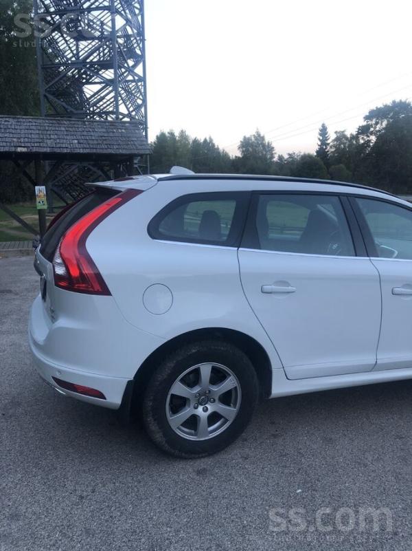 Balts Volvo XC60 2014 Rēzekne, ar dzinēja tilpumu 2.40 L un nobraukumu 250 tūkst. km par 11400 €, foto 10 vietnē AUTOMOTO.COM.LV