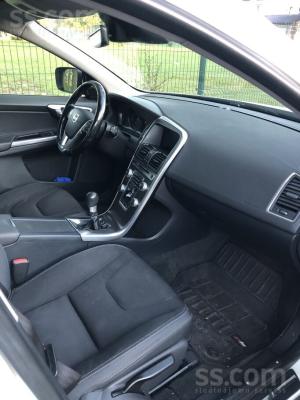 Balts Volvo XC60 2014 Rēzekne, ar dzinēja tilpumu 2.40 L un nobraukumu 250 tūkst. km par 11400 €, foto 12 vietnē AUTOMOTO.COM.LV