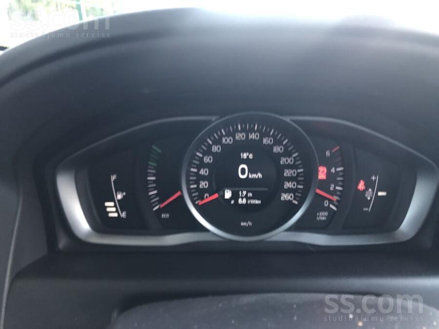 Balts Volvo XC60 2014 Rēzekne, ar dzinēja tilpumu 2.40 L un nobraukumu 250 tūkst. km par 11400 €, foto 18 vietnē AUTOMOTO.COM.LV