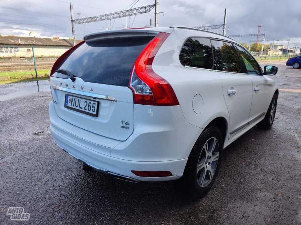 Volvo XC60 2014 Šauļi vietnē Balts Volvo XC60 2014 Šauļi, ar dzinēja tilpumu 3.00 L un nobraukumu 189 tūkst. km par 10600 €, foto 5 vietnē AUTOMOTO.COM.LV