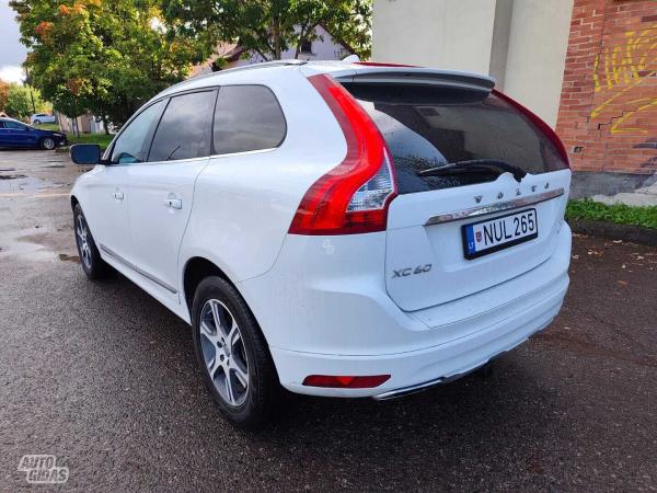 Volvo XC60 2014 Šauļi vietnē Balts Volvo XC60 2014 Šauļi, ar dzinēja tilpumu 3.00 L un nobraukumu 189 tūkst. km par 10600 €, foto 7 vietnē AUTOMOTO.COM.LV