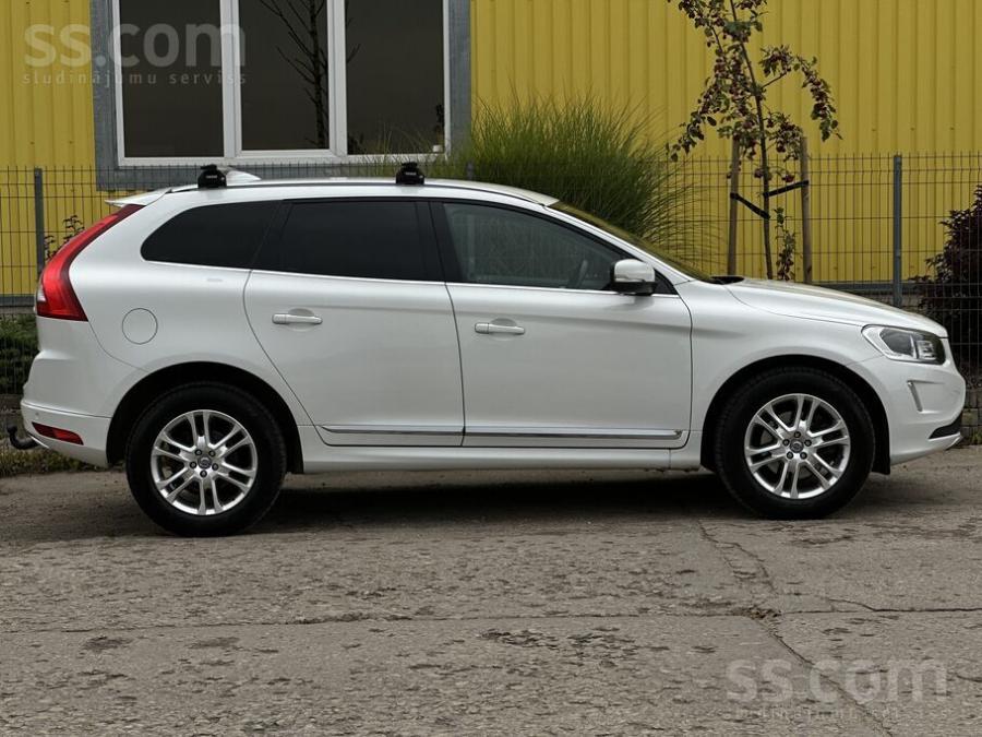 Balts Volvo XC60 2014 Rīga, ar dzinēja tilpumu 2.40 L un nobraukumu 181 tūkst. km par 13100 €, foto 3 vietnē AUTOMOTO.COM.LV