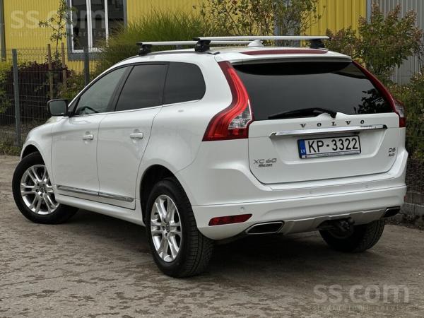 Balts Volvo XC60 2014 Rīga, ar dzinēja tilpumu 2.40 L un nobraukumu 181 tūkst. km par 13100 €, foto 4 vietnē AUTOMOTO.COM.LV