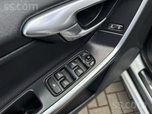 Balts Volvo XC60 2014 Rīga, ar dzinēja tilpumu 2.40 L un nobraukumu 181 tūkst. km par 13100 €, foto 13 vietnē AUTOMOTO.COM.LV