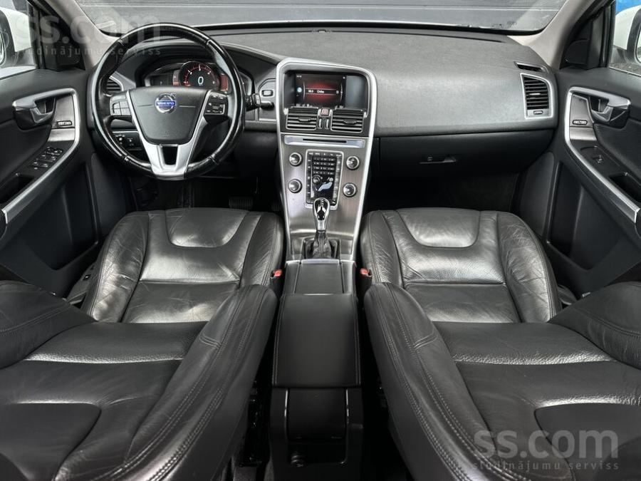 Balts Volvo XC60 2014 Rīga, ar dzinēja tilpumu 2.40 L un nobraukumu 181 tūkst. km par 13100 €, foto 16 vietnē AUTOMOTO.COM.LV