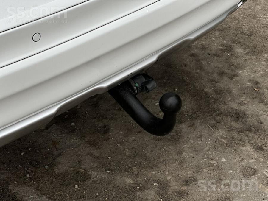 Balts Volvo XC60 2014 Rīga, ar dzinēja tilpumu 2.40 L un nobraukumu 181 tūkst. km par 13100 €, foto 30 vietnē AUTOMOTO.COM.LV