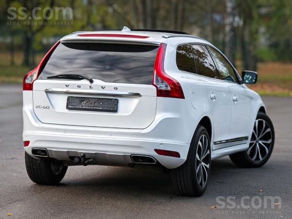 Balts Volvo XC60 2014 Rīga, ar dzinēja tilpumu 2.40 L un nobraukumu 0 tūkst. km par 12990 €, foto 6 vietnē AUTOMOTO.COM.LV