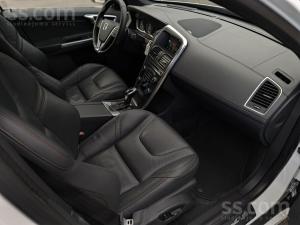 White Volvo XC60 2014 in Riga, with an engine capacity of 2.40 L and mileage of 0 thousand km for 12990 €, photo 21 on AUTOMOTO.COM.LV
