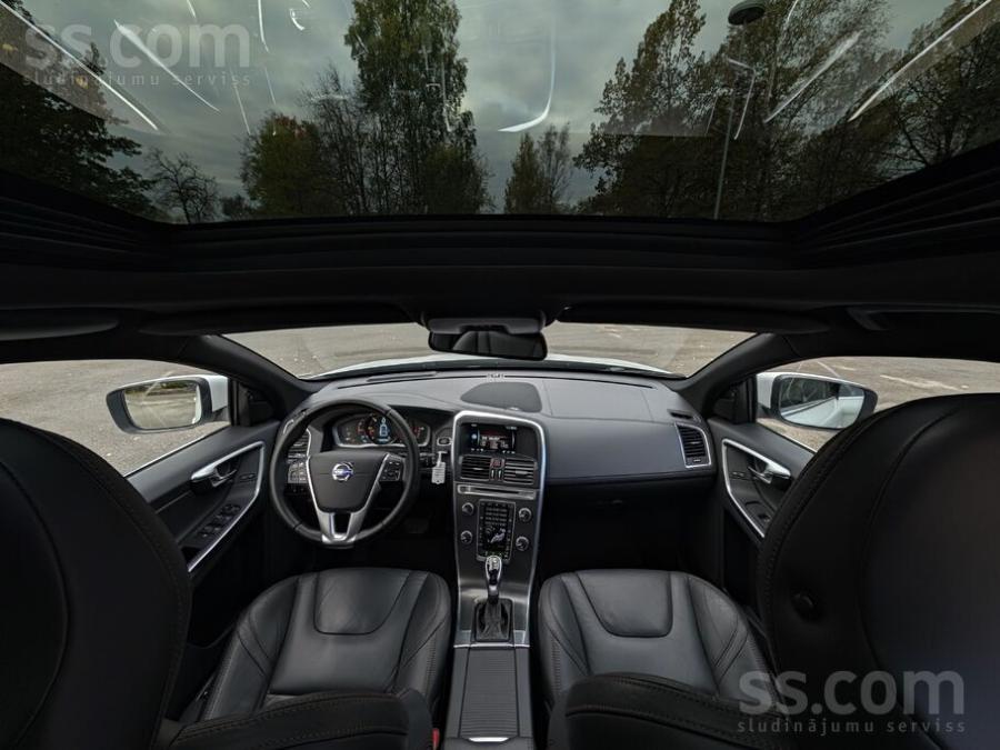 White Volvo XC60 2014 in Riga, with an engine capacity of 2.40 L and mileage of 0 thousand km for 12990 €, photo 26 on AUTOMOTO.COM.LV