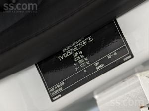 White Volvo XC60 2014 in Riga, with an engine capacity of 2.40 L and mileage of 0 thousand km for 12990 €, photo 34 on AUTOMOTO.COM.LV